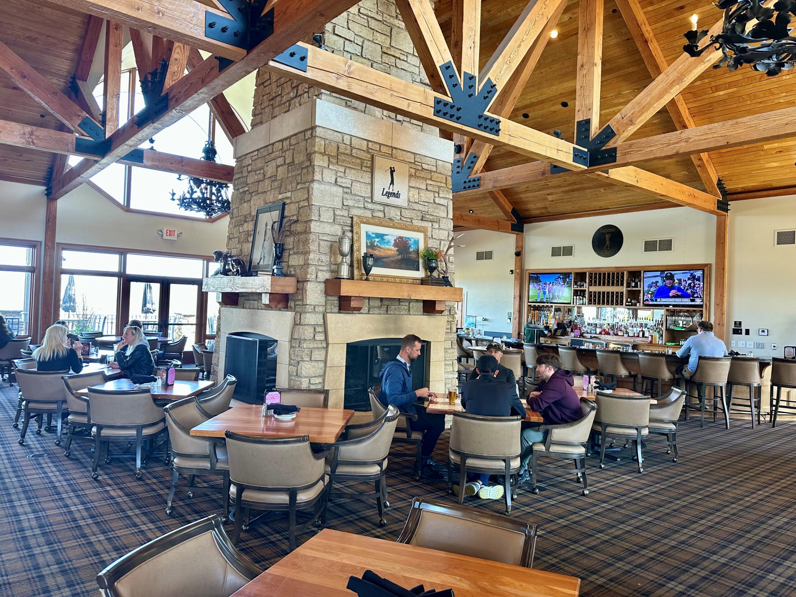 Review of lunch at the Legends Golf Club in Prior Lake